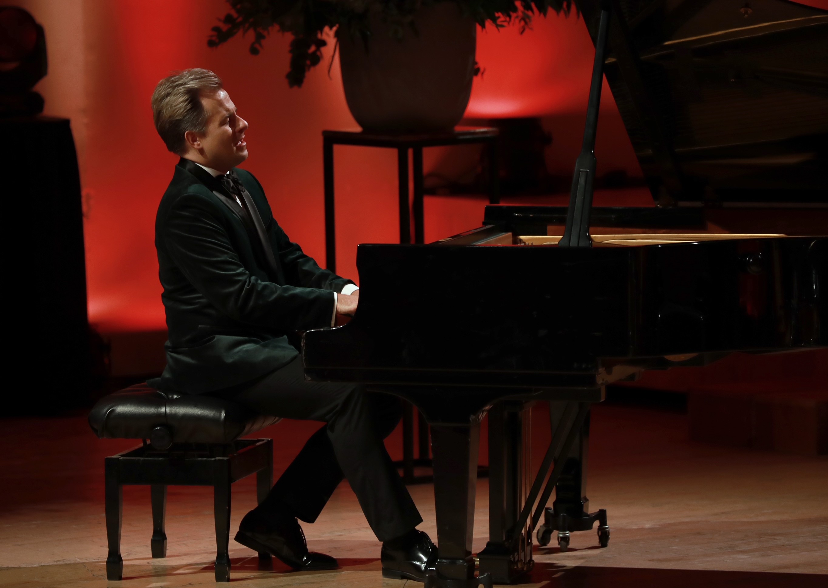 Innovative Charl du Plessis Trio Play With Our Imaginations In Times of ...