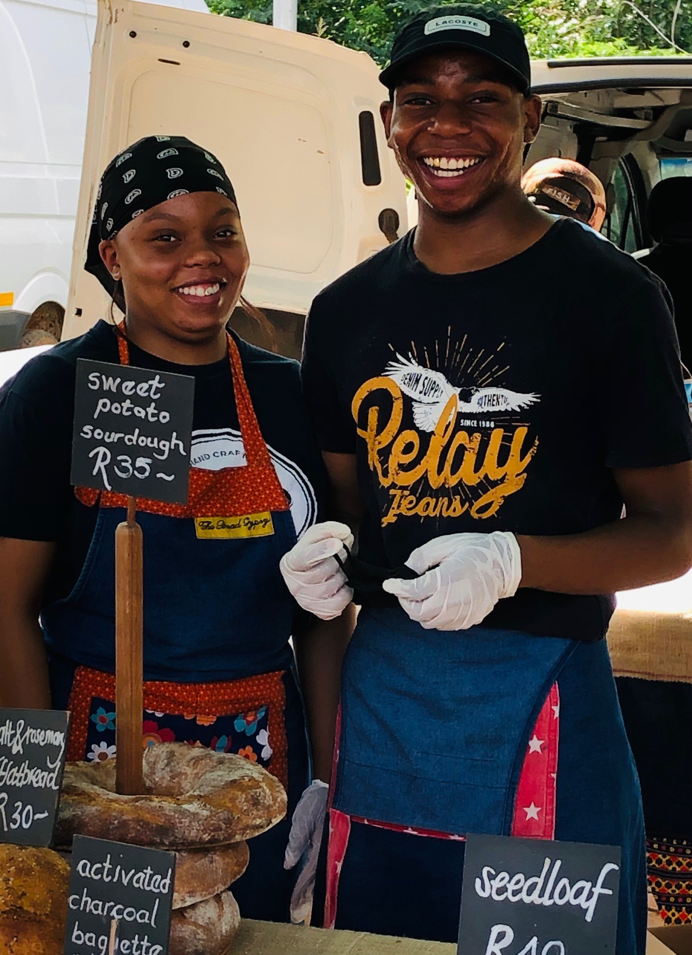 YOUNGSTERS FOLLOWING THEIR DREAMS AT THE POPULAR PRETORIA BOEREMARK – De Beer Necessities