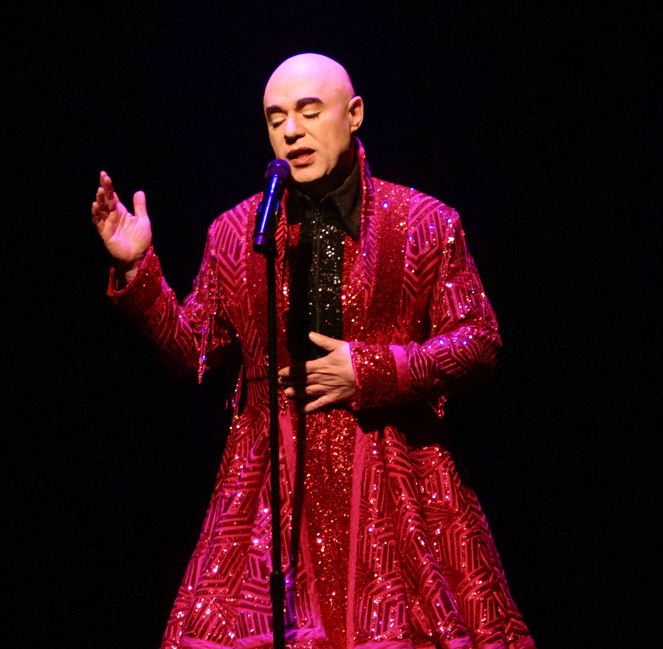 THERE’S NO WAY OF STOPPING THE CREATIVE NATANIËL, AN ARTIST CONSTANTLY ON THE MOVE – De Beer ...